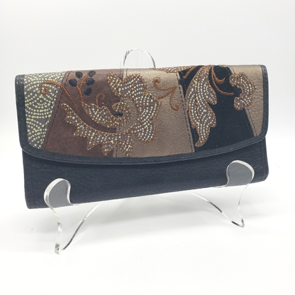 Fossil | Bags | Fossil Leather Patchwork Trifold Wallet With Coin ...